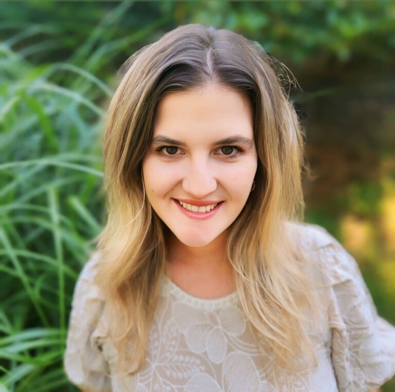 Meet the Team – CREATIVE COUNSELING CONNECTIONS